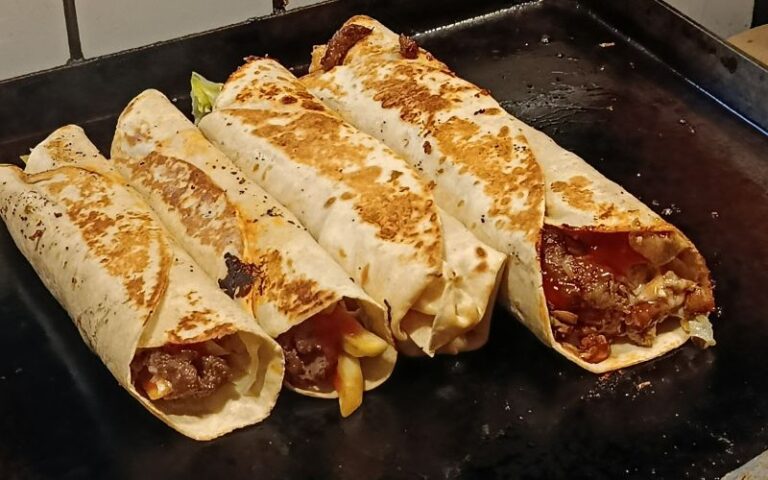 Shawarma Calories and Nutrition: Complete Guide to Macros & Health